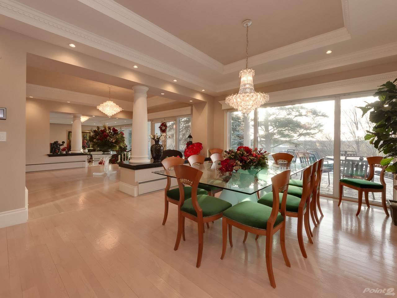 7 Acre Edmonton Estate With Options To Develop – Luxury Residence