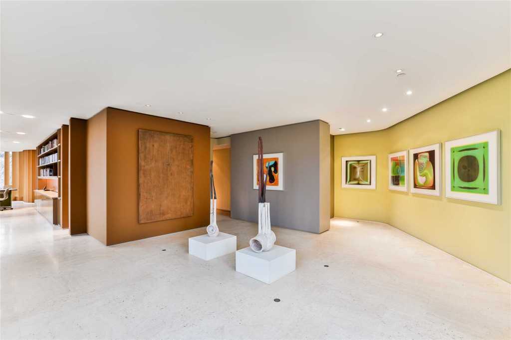 Famous Integral House In Toronto Up For Sale – Luxury Residence
