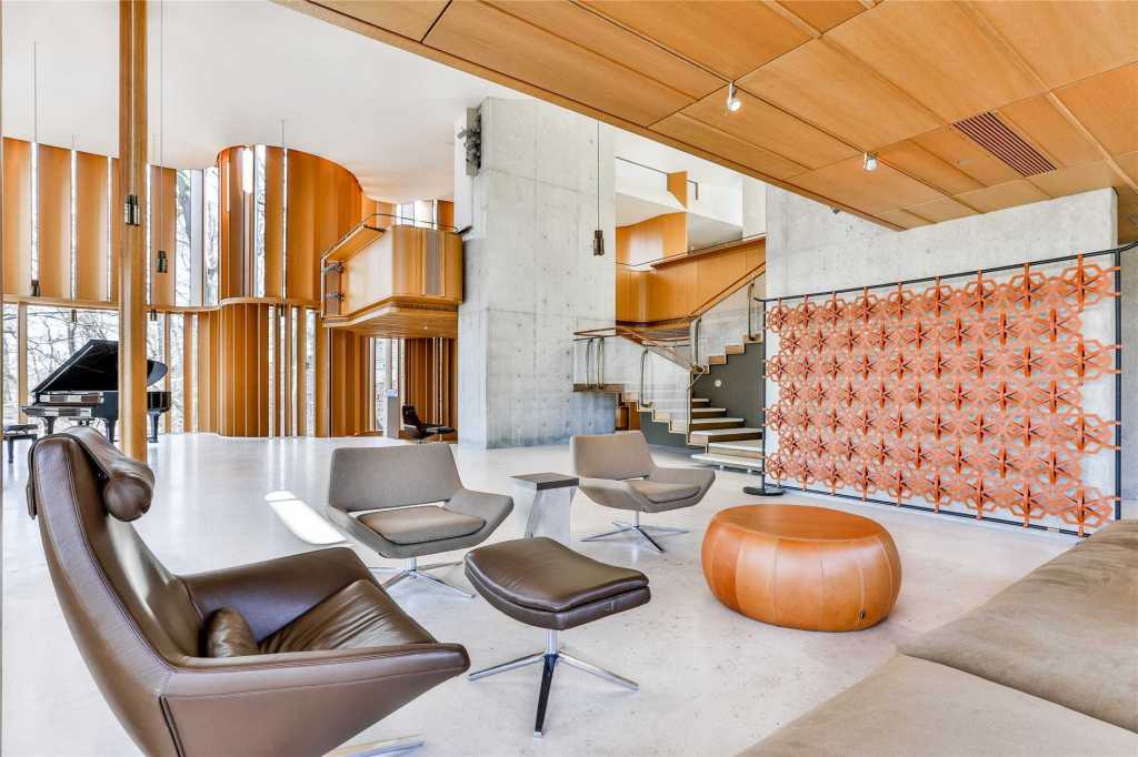 Famous Integral House In Toronto Up For Sale – Luxury Residence